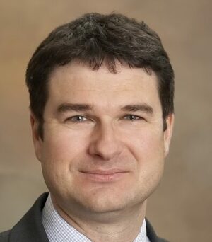 Justin Thomson, Autore a Startmag