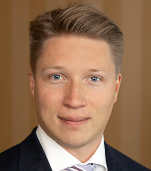 Claudio Wewel, Autore a Startmag