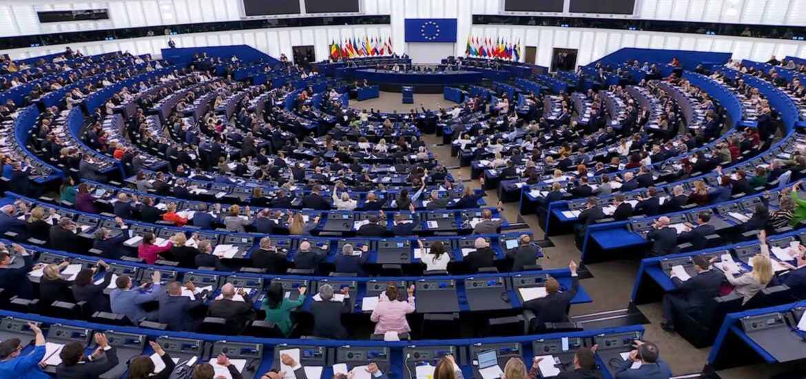 In fumo le accise sul tabacco volute dalla Commissione. L ...